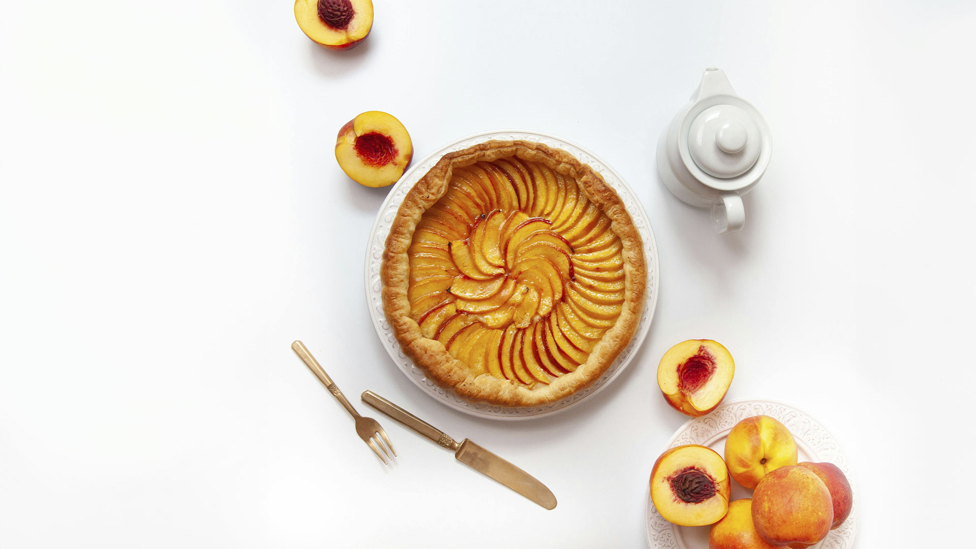 Receta paso a paso de un delicioso y jugoso pastel de melocotón