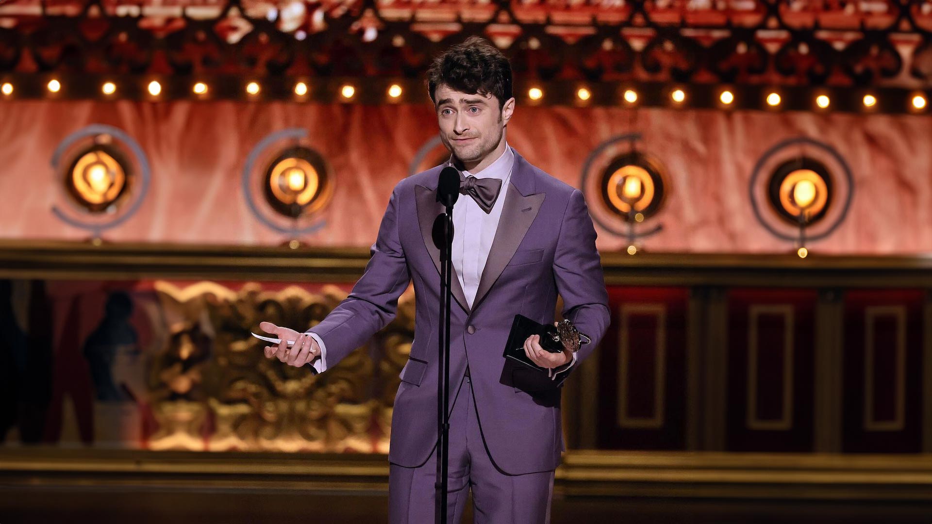Angelina Jolie y Daniel Radcliffe triunfan en los Premios Tony 2024