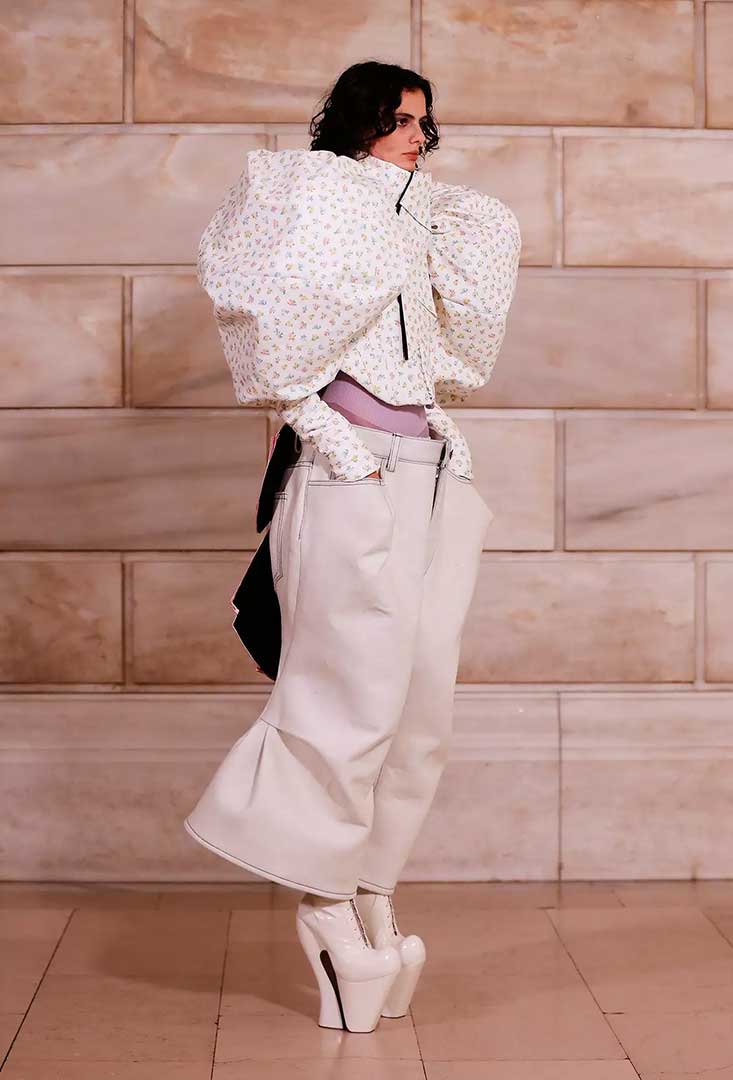 Marc Jacobs Runway 2026: "Courage" en la ciudad de Nueva York