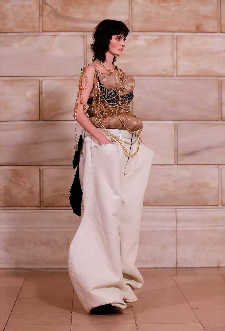 Marc Jacobs Runway 2026: "Courage" en la ciudad de Nueva York