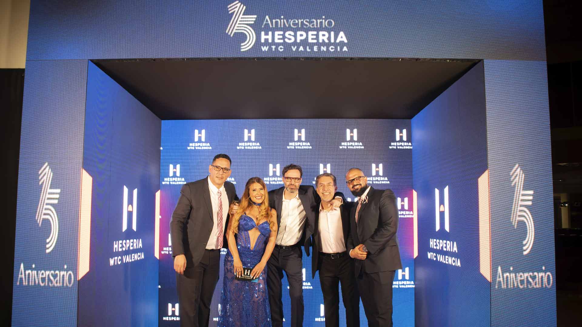 Hesperia WTC Valencia brinda por 15 años de excelencia