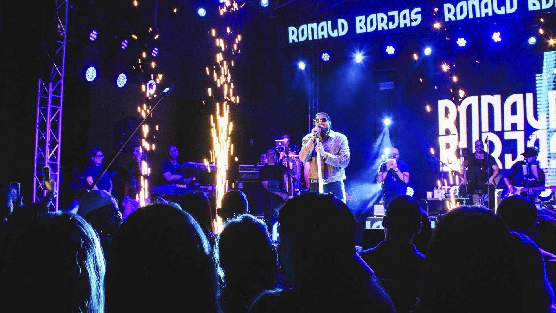 Ronald Borjas enamoró a Maracay en Navidad - Clx Icons